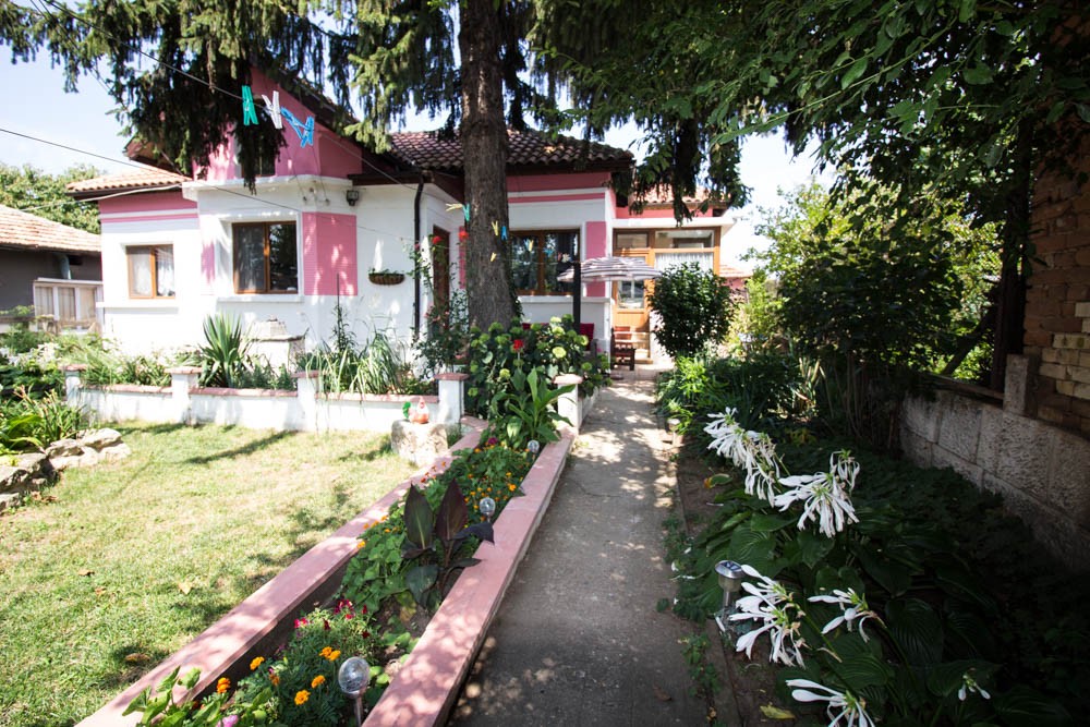 House For Sale Dve Mogili Ad:878676